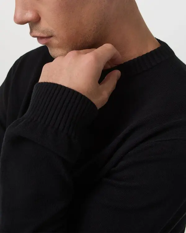 Vuori Fluent Sweater - Black