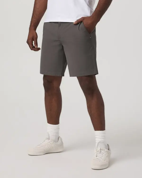 Vuori Meta™ 8" Shorts - Warm Grey