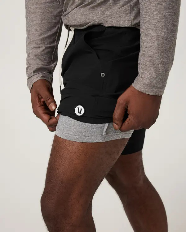 Vuori Kore Lined 9" Shorts - Black