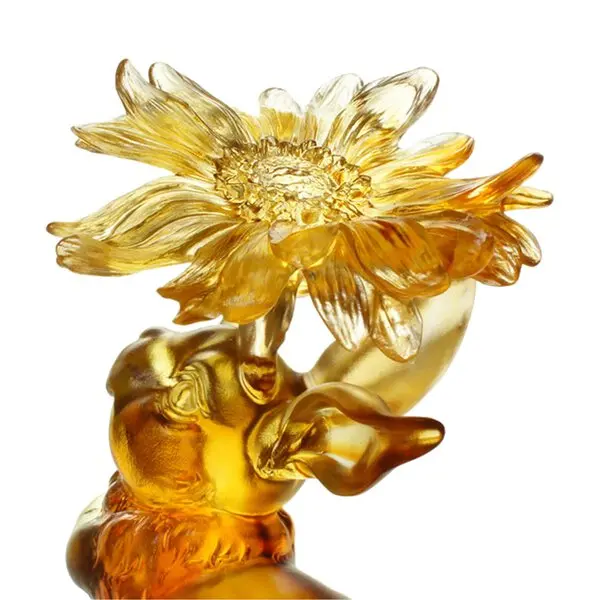 LIULI Spectacular Blossom Of Mine Rabbit Crystal Figure