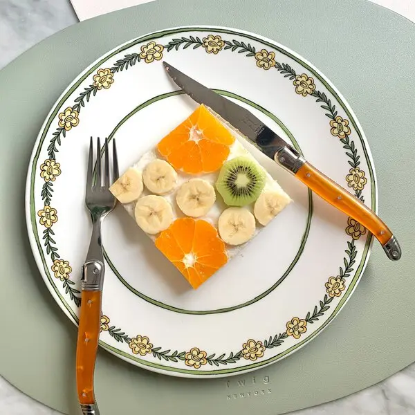 Twig New York H. Daisy Chain 10 Dinner Plate