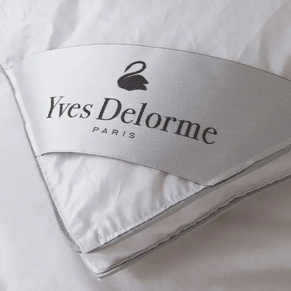 YVES DELORME Prestige Spring Comforter