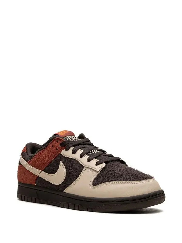 Nike Dunk Low Sneakers - Brown