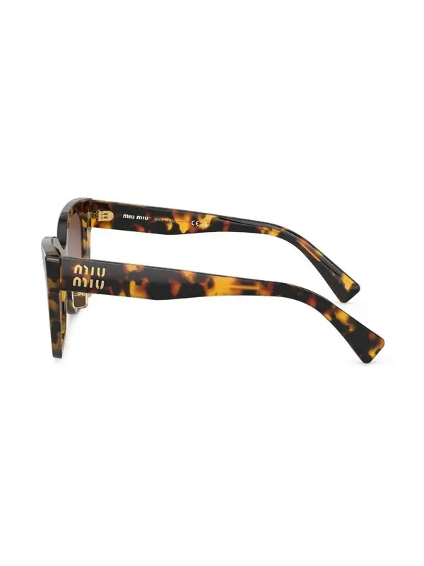 Miu Miu Cat-eye Sunglasses - Green