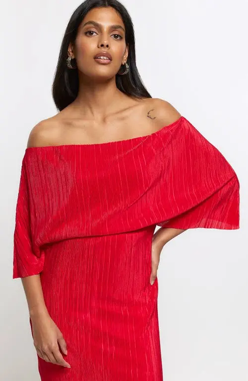fallen shoulder plisse midi dress Gold Thread One Shoulder Cut Out Detail Plisse Midi Dress – AX Paris main image 0