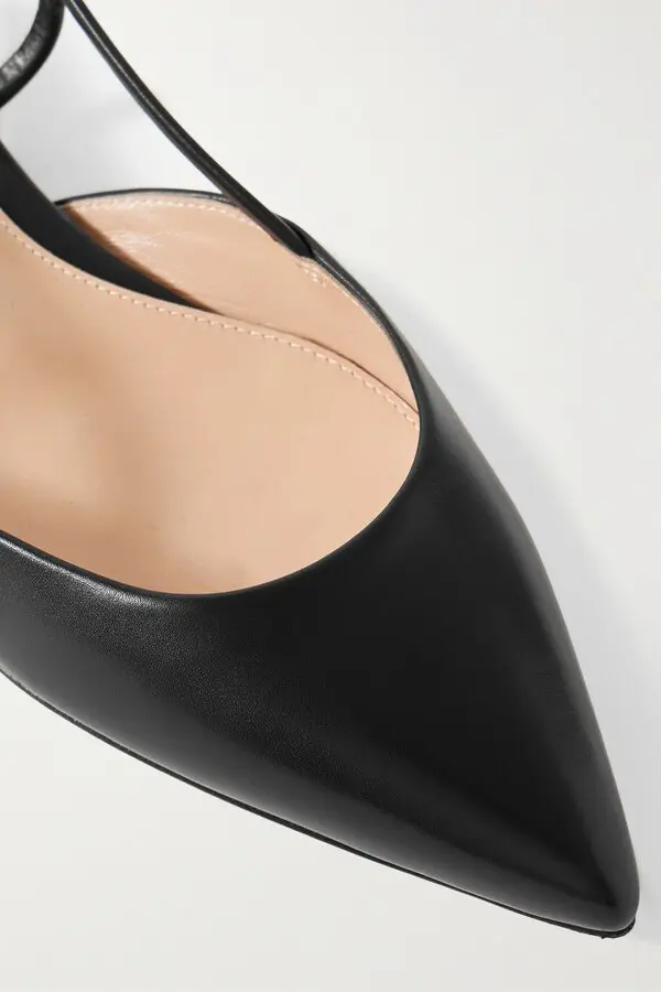 GIANVITO ROSSI Ascent Leather Point-toe Flats - Black