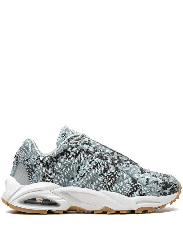 Nike Air Terra Hot Step Sneakers - Grey