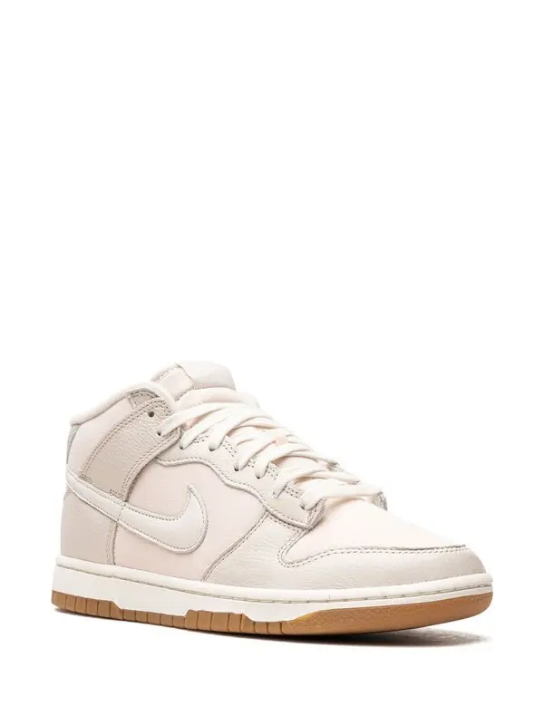 Nike Dunk Mid Light Orewood Brown Sneakers