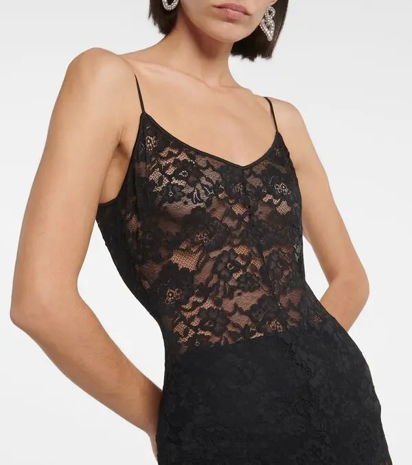 Oseree O-lover Floral Lace Jumpsuit
