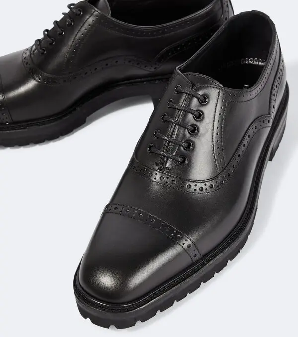 Manolo Blahnik Norton Leather Oxford Shoes