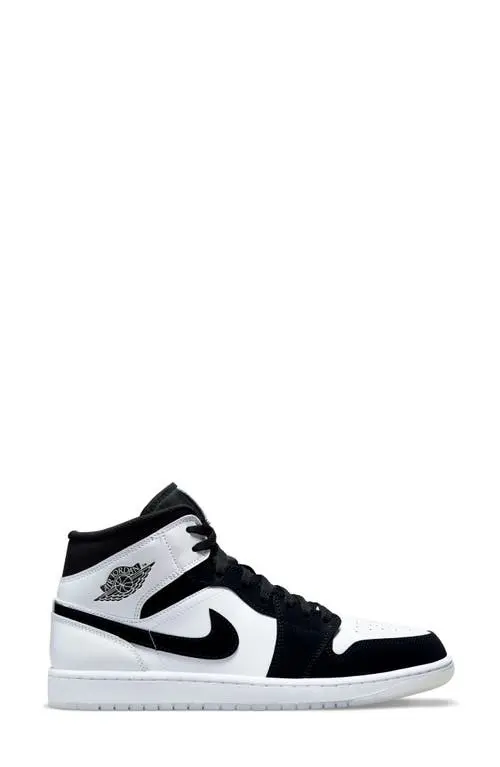 JORDAN Air 1 Mid Se Basketball Shoe