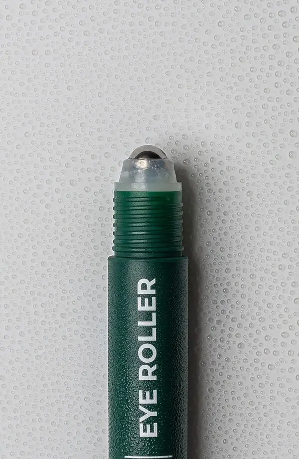 WOLF PROJECT Energizing Eye Roller