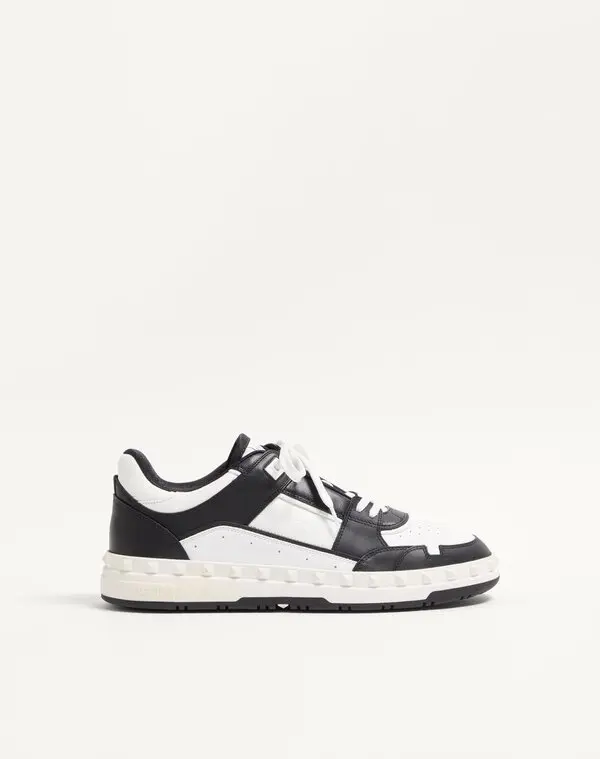 Valentino Garavani Freedots Low-top Trainer - Black