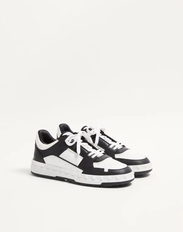 Valentino Garavani Freedots Low-top Trainer - Black