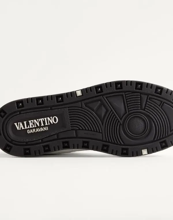 Valentino Garavani Freedots Low-top Trainer - Black
