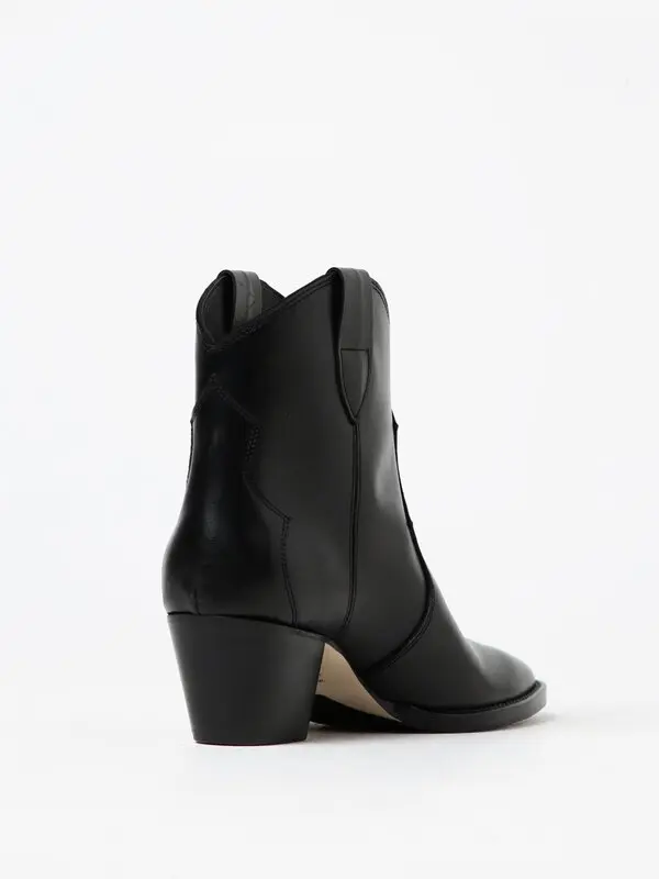 ANNA F. Flat Ankle Boots