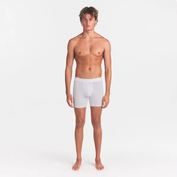 SKIMS 3" Boxer Brief | Green | | Stretch - Chalk