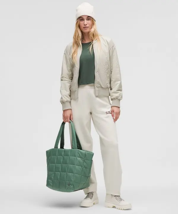 lululemon quilted grid tote bag 26l Quilted Exterior Lululemon Quilted Grid Tote Bag