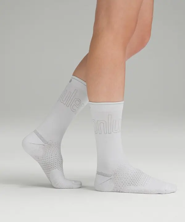 Lululemon Macropillow Crew Running Socks - White