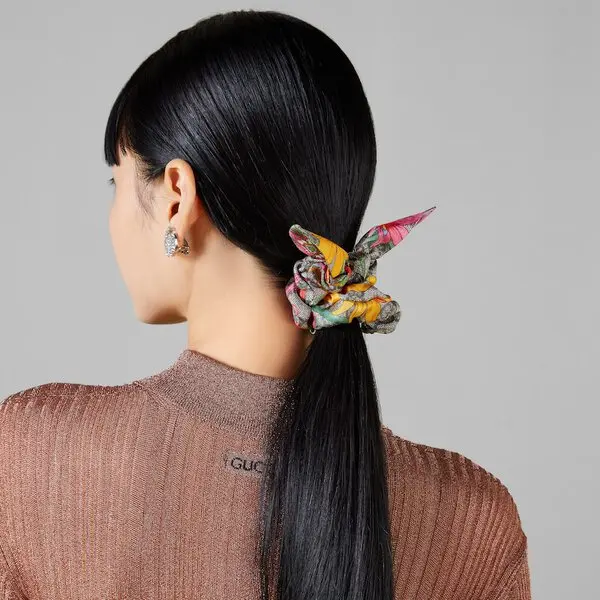 Gucci Silk Gg Scrunchie Set - Beige | Editorialist display picture 1