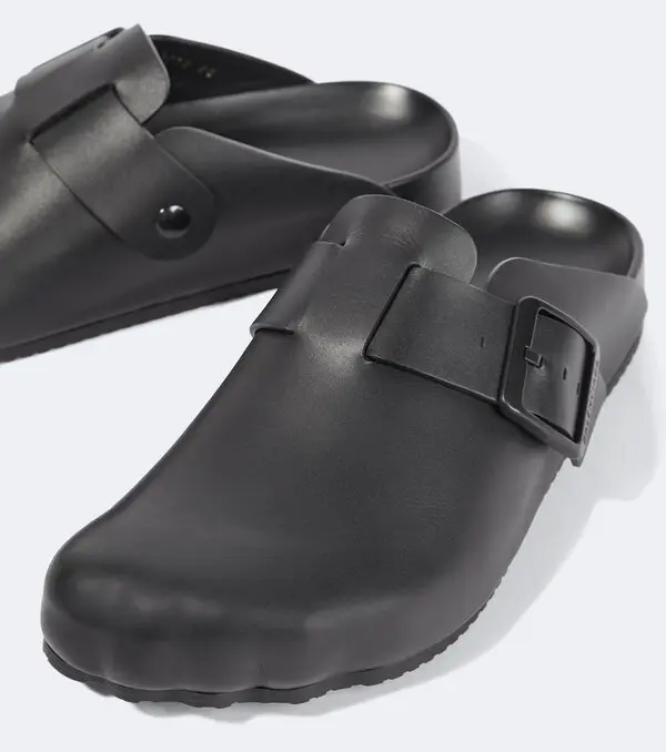 Balenciaga Sunday Leather Clogs - Black