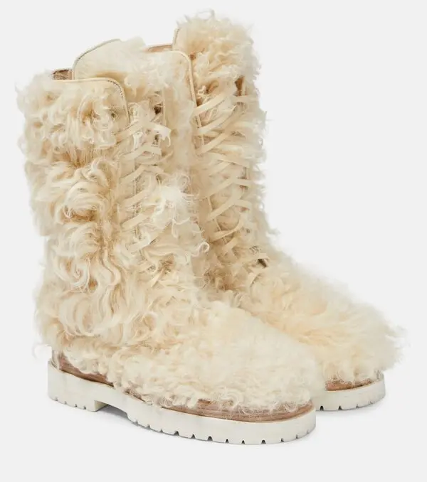 Magda Butrym Shearling Lace-up Boots - Beige