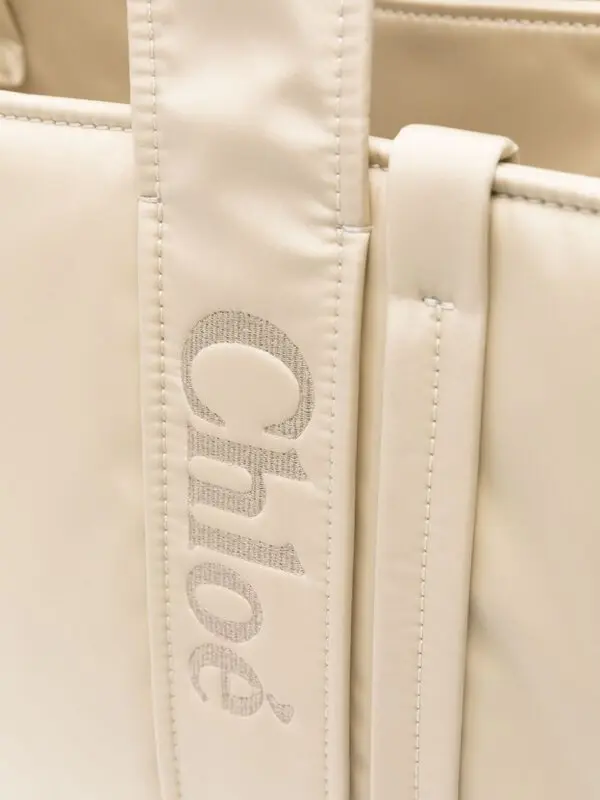 Chloé Medium Woody Tote Bag