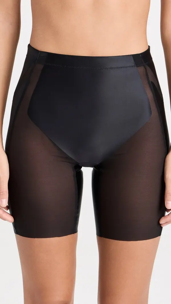 Spanx Shape Booty-lifting Mid-thigh Short - Very Black