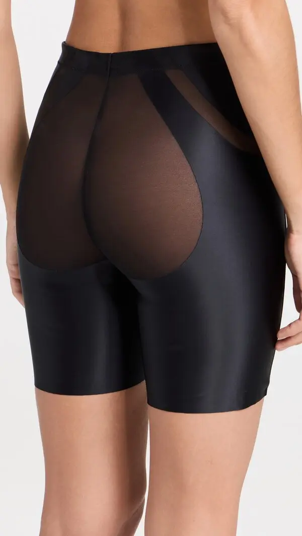 Spanx Shape Booty-lifting Mid-thigh Short - Very Black