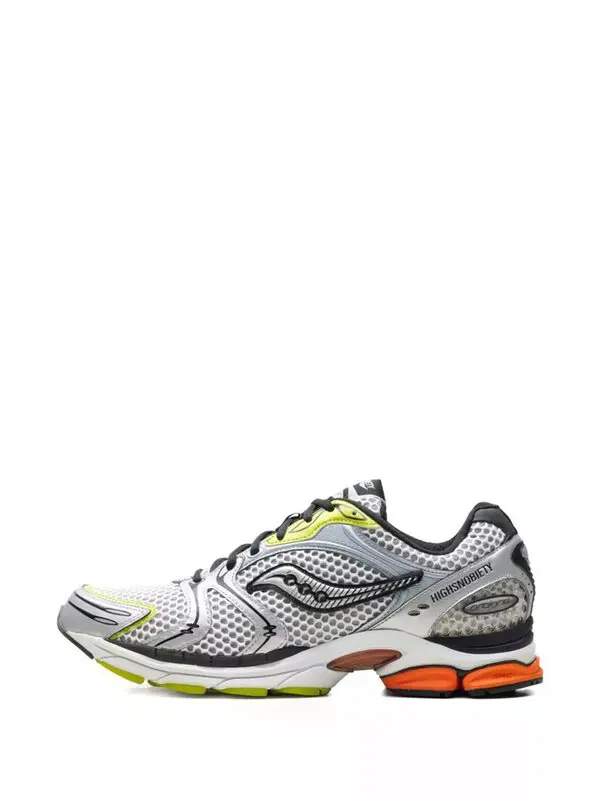 Saucony X Highsnobiety Progrid Triumph 4 Sneakers - White