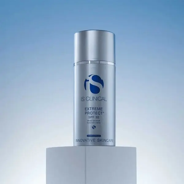 IS CLINICAL Extreme Protect Spf30
