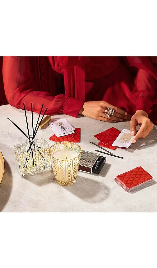NEST NEW YORK Holiday Classic Candle & Reed Diffuser Set In Red