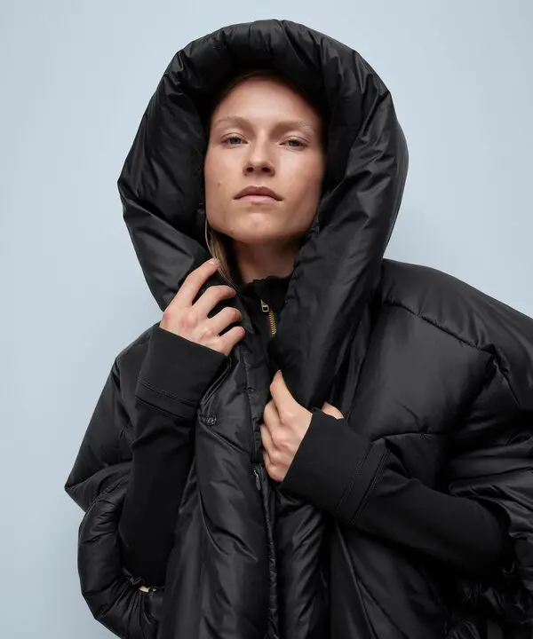 Lululemon Hooded Insulated Wrap - Black | Editorialist