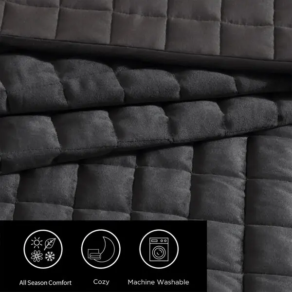 Vera Wang Diamond Velvet Quilt Set