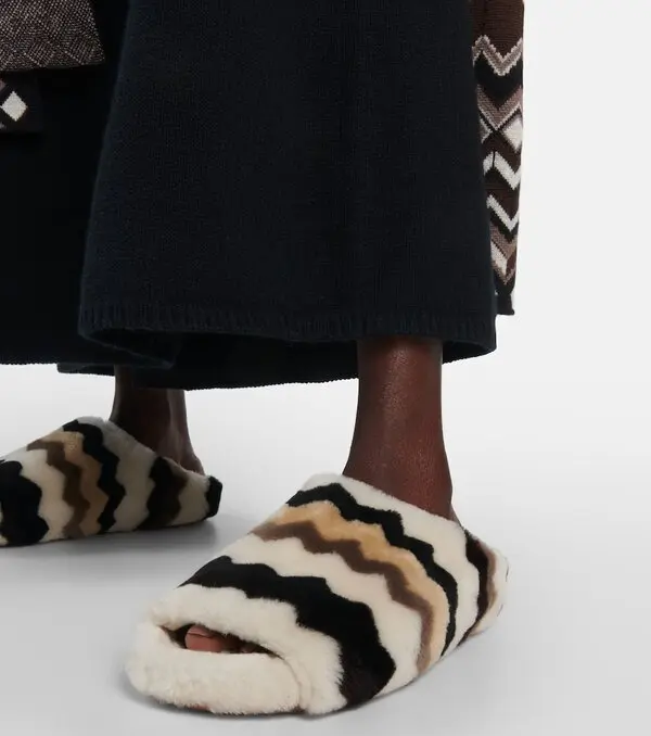 Chloé Saam Chevron Shearling Slides