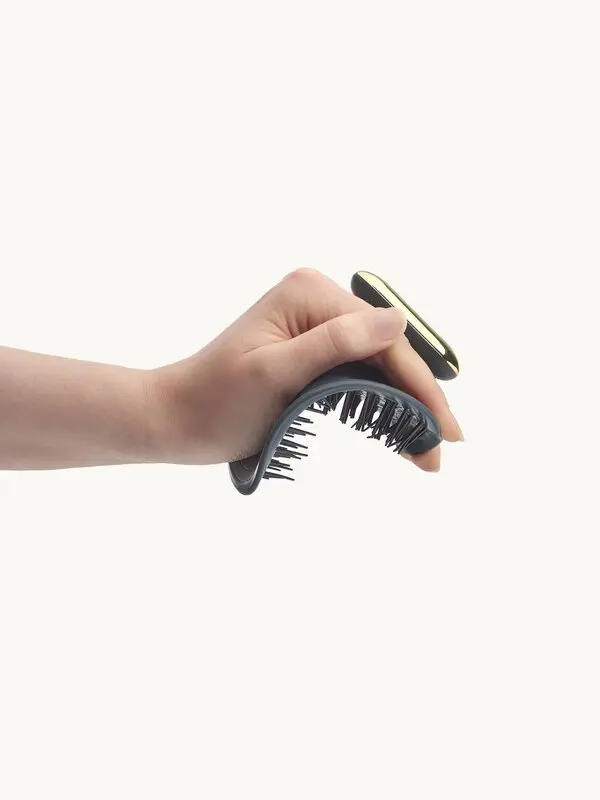 MANTA Pulse Hair & Scalp Brush