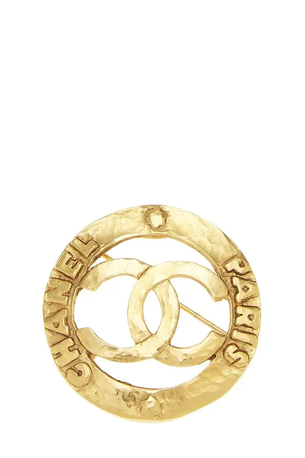 Chanel Engraved 'cc' Round Pin - Gold