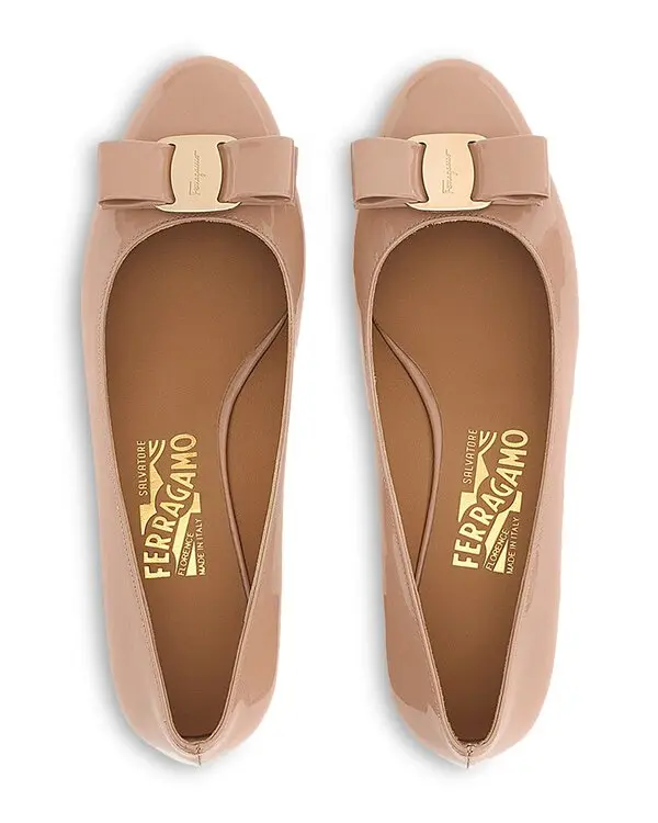 FERRAGAMO Vara Low-heel Pumps - Amaretti