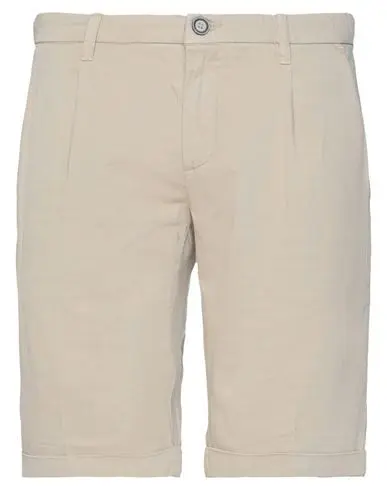 YES ZEE BY ESSENZA Woven Solid Color Shorts
