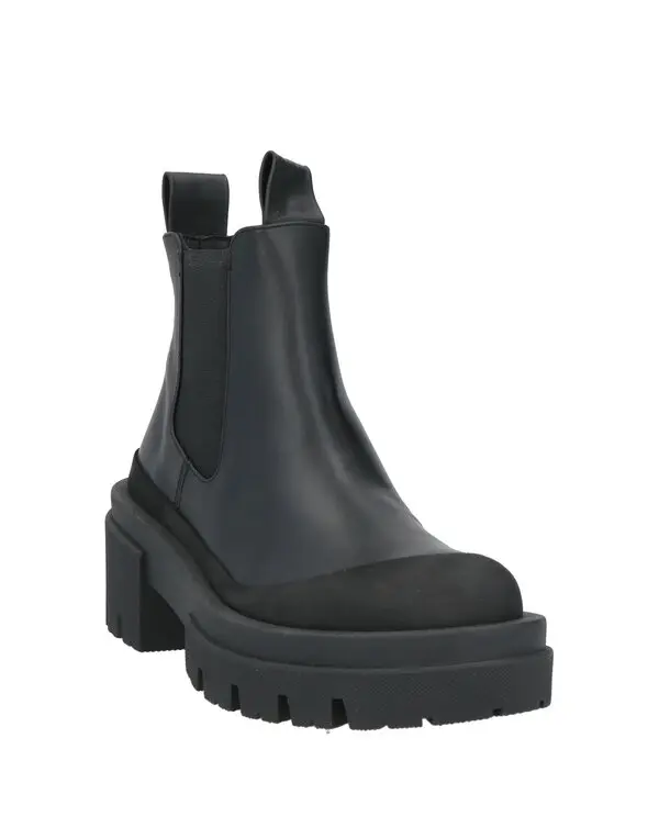 EQUITARE Olivia Ankle Boots In Dark Soft Leather - Black
