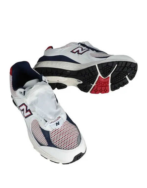 NEW BALANCE 2002r Low-top Sneakers - White
