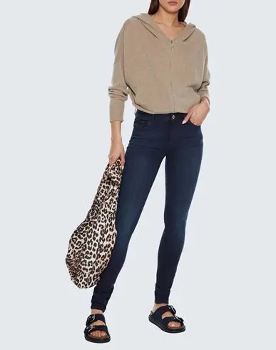 DL1961 Skinny Jeans With Tapered Leg