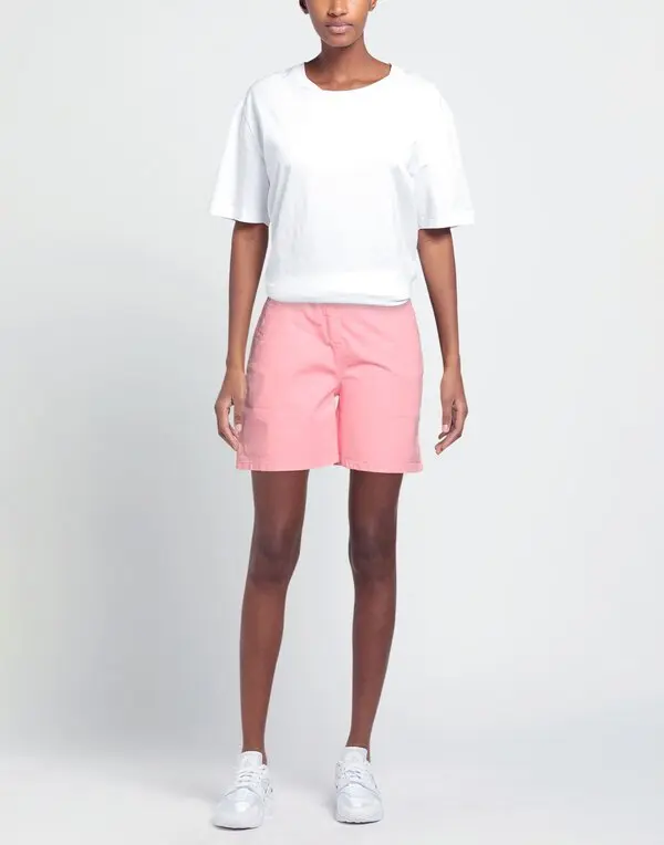 Armani Exchange Shorts & Bermuda Shorts - Pink