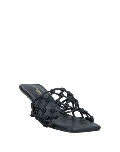 TOSCA BLU Sandals