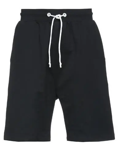 DOOA Shorts & Bermuda Shorts - Black