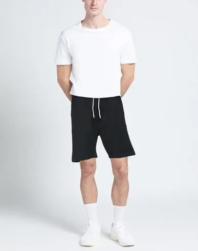 DOOA Shorts & Bermuda Shorts - Black