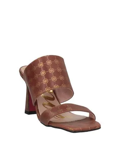 CUPLÉ Laminated Leather Sandals