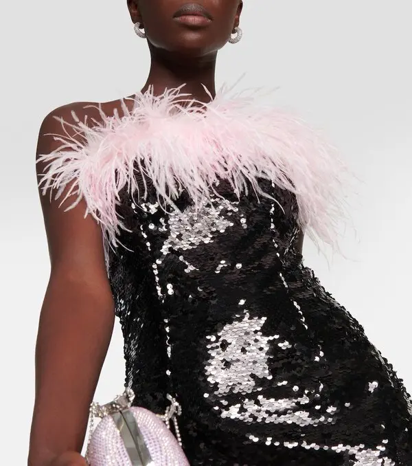 self portrait sequin feather dress Emily Blunt wearing self-portrait CREAM SEQUIN FEATHER DRESS at the  @variety 's Power of Women event in Los Angeles last night Styled by  @highheelprncess