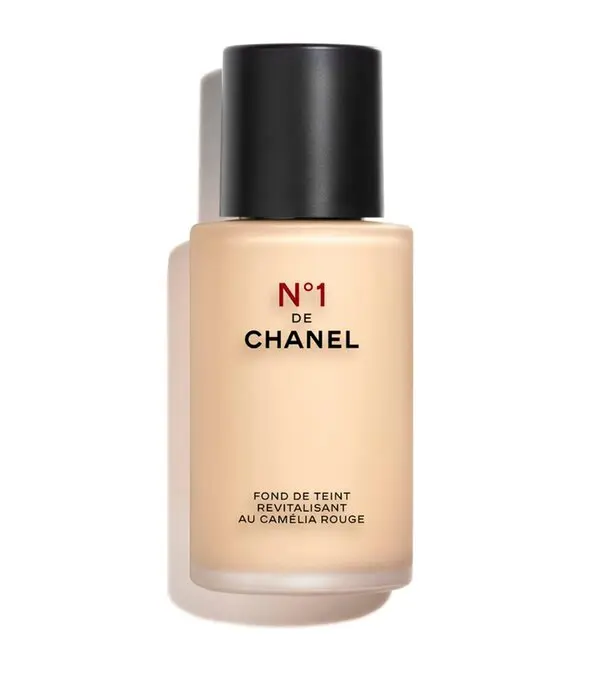 Chanel N°1 De Revitalizing Foundation - Nude