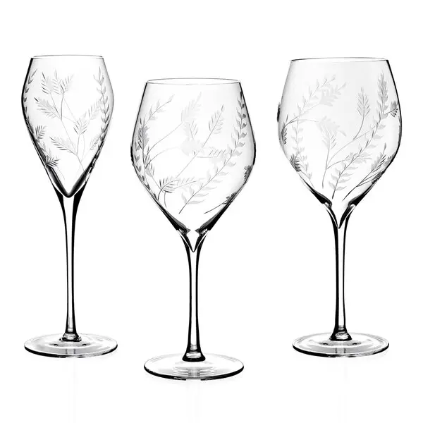 WILLIAM YEOWARD CRYSTAL Daisy B Wine Glass
